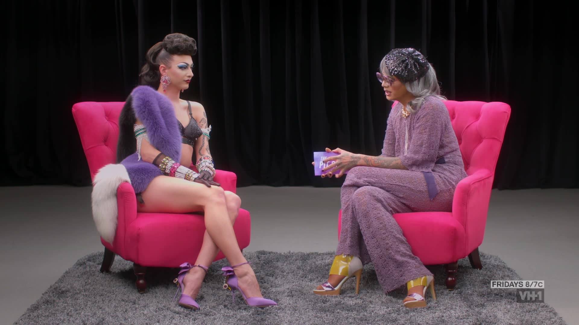 Violet Chachki Is Serving Legs In Todays Pit Stop With Raja Gemini As 7362