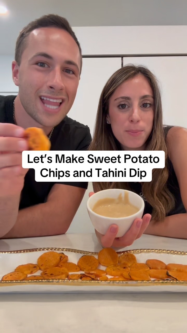 You need to make these healthy Crispy Sweet Potato Chips with Maple ...
