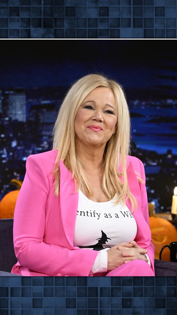 Caroline Rhea Thought “tap Your Card” Meant With Your Finger Caroline