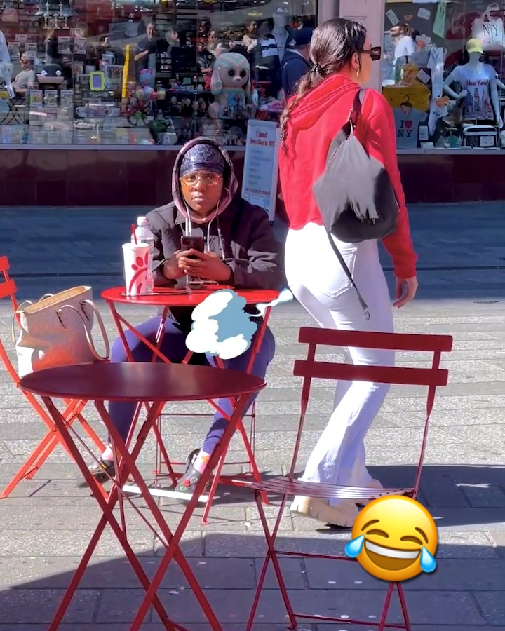 Hilarious Girl Farting Prank 😂💨 Practical Joke Hilarious Girl