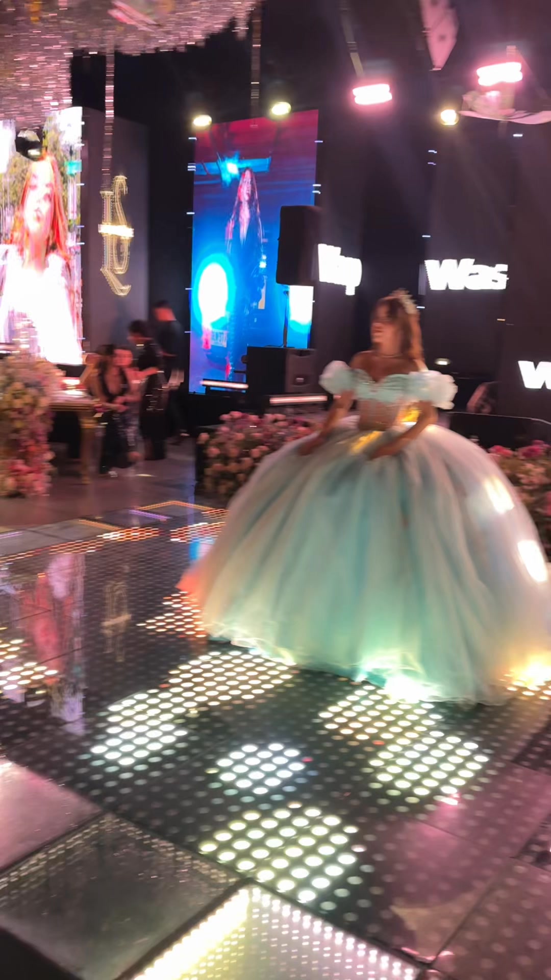 Laura Sofia 7452