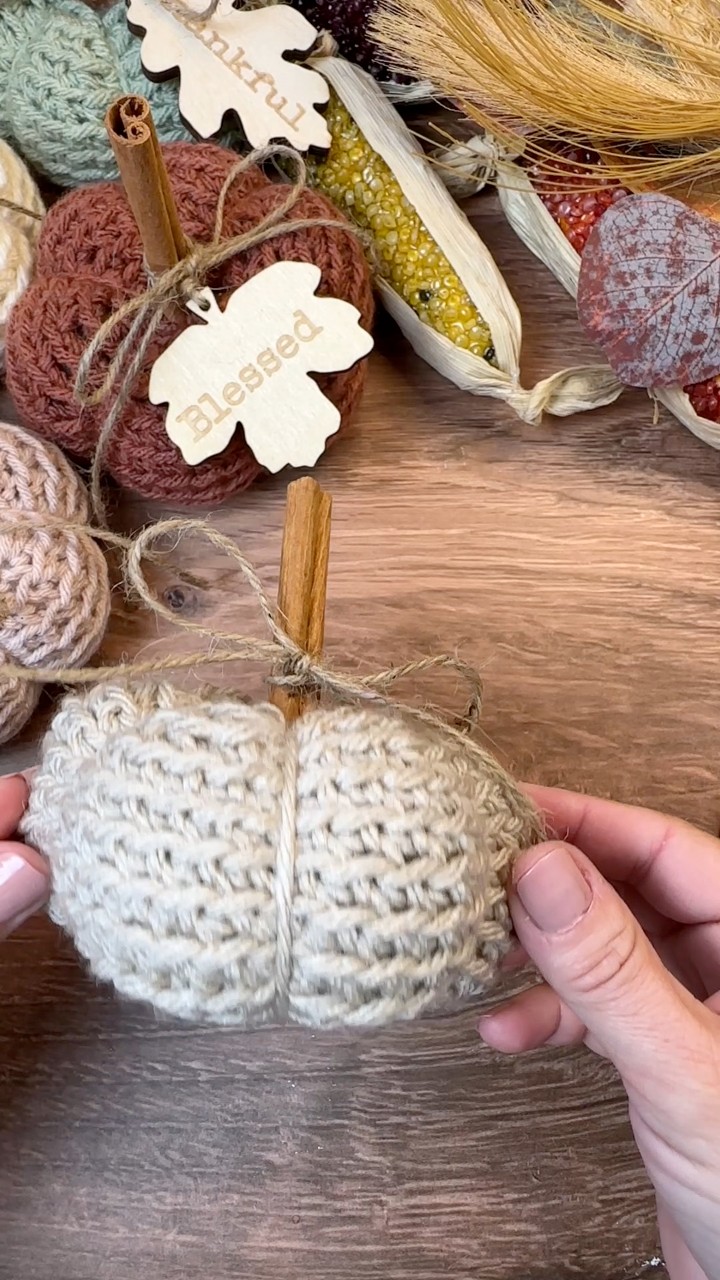 🎃 Finally Fall Freebies: Day 4 🎃 Today’s freebie is the Easy Rustic ...