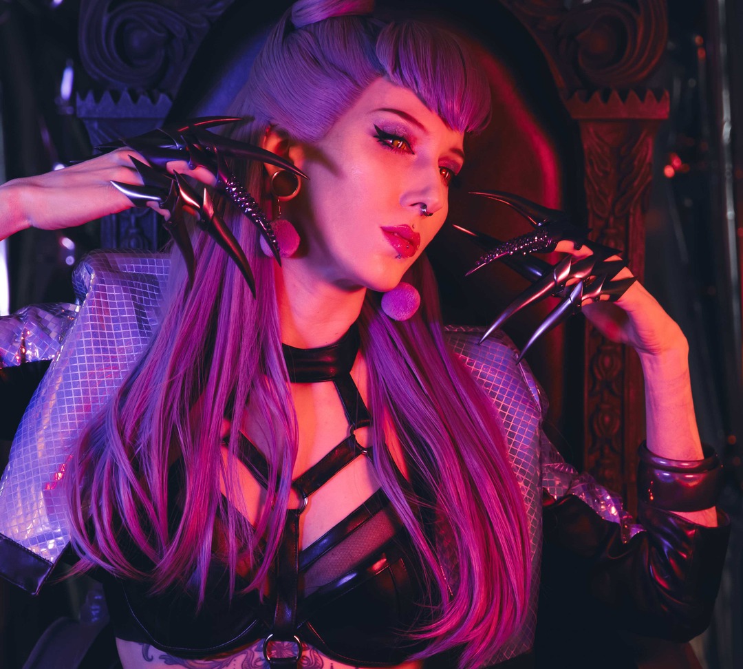 I Made An Kda Evelynn Cosplay Jacket Glitter Clothing The Claws And The Jacket Are