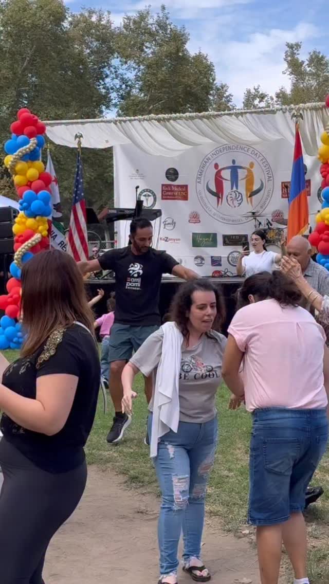 ️celebrating Armenian Independence Day 💙glendale Ca 🧡thank You All For