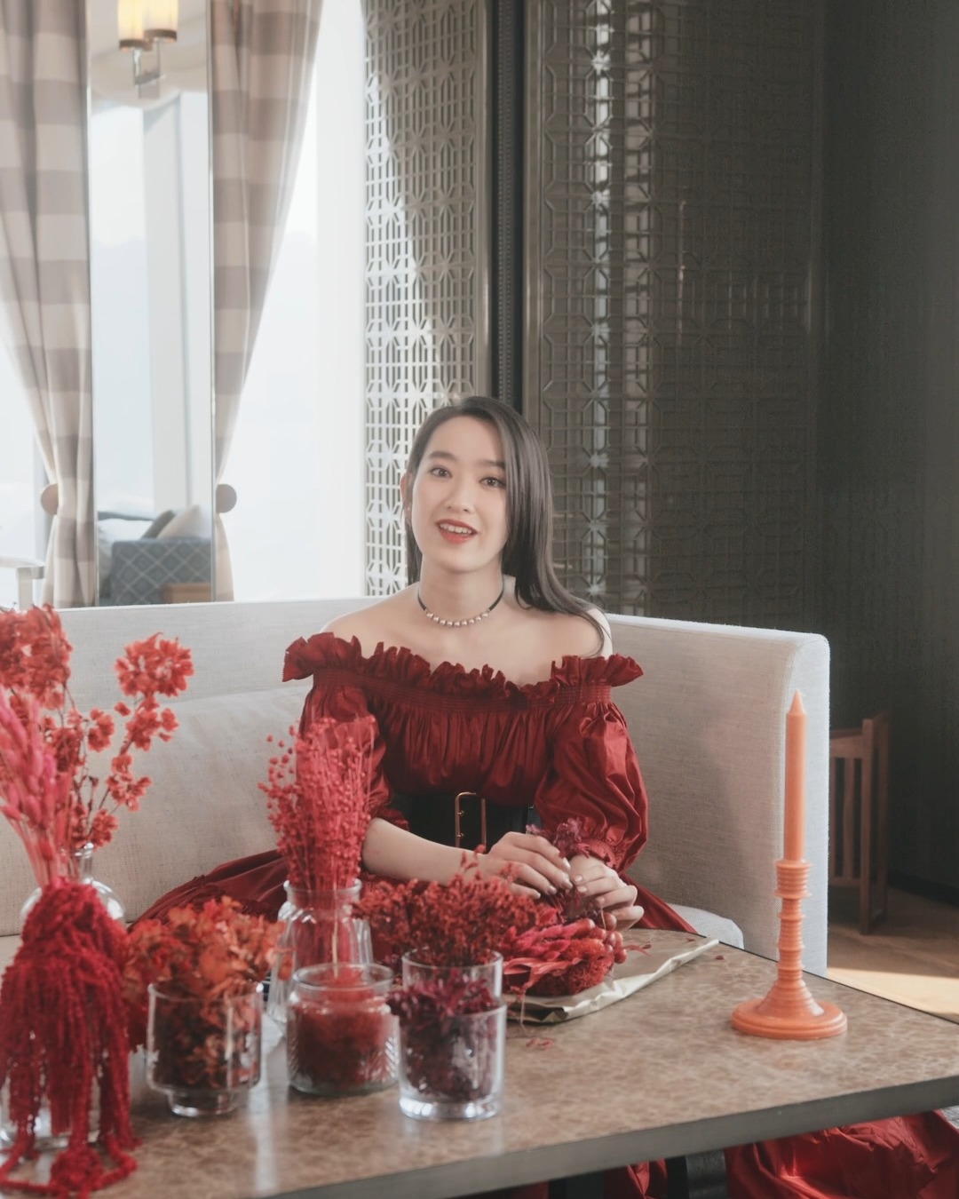 Christmasinvogue 氣質女神 Ashely Lin 林愷鈴 與 Voguehongkong 分享了今年的聖誕願望