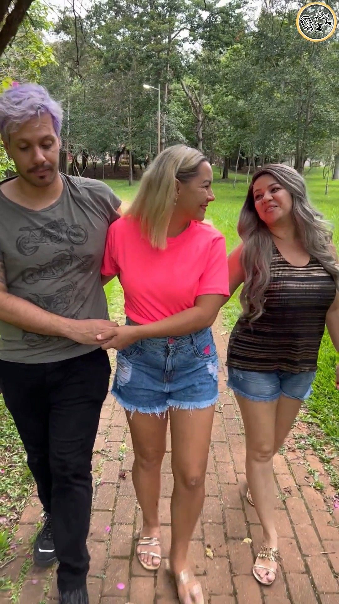 Ela Beija O Namorado Da Própria Amiga E Olha O Que Aconteceu 😱 Ela