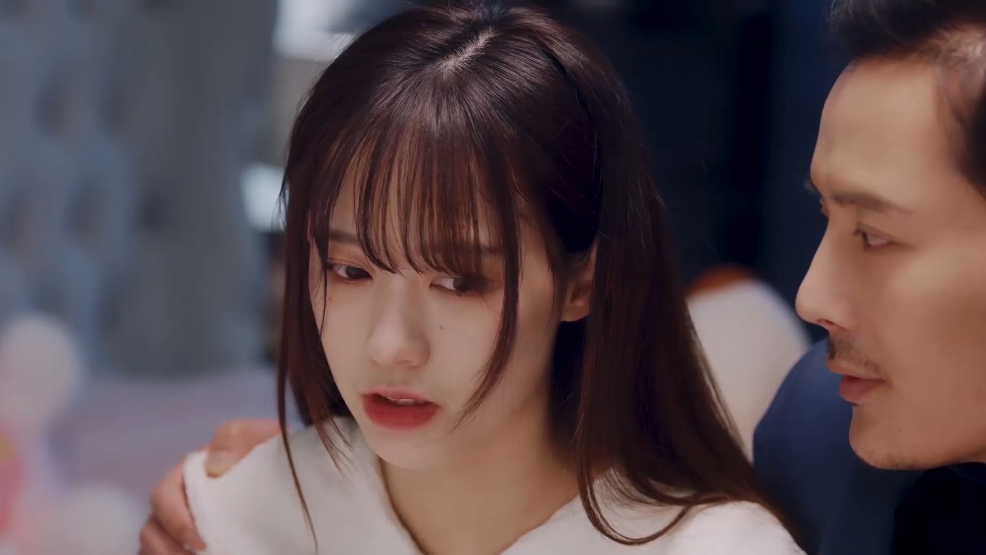 She Confessed Her Identity To Her Father No Matter How She Defends