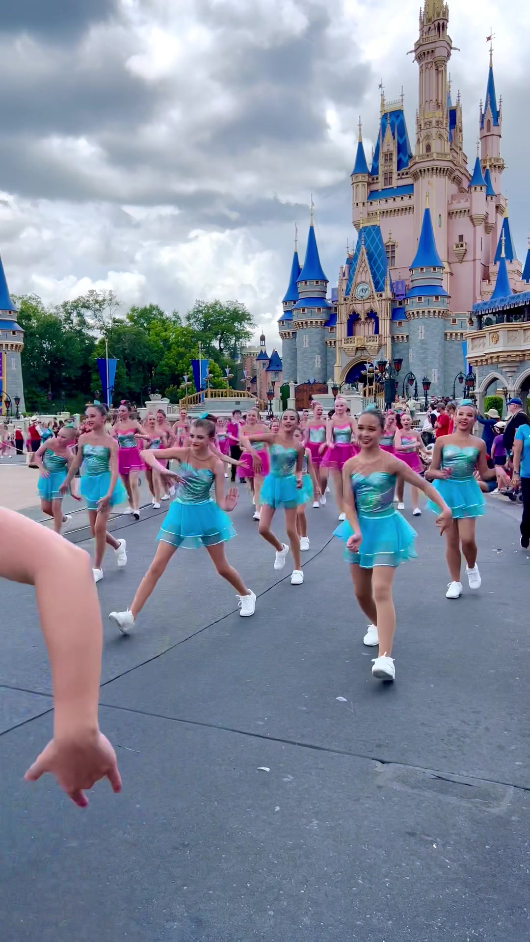 Life Is The 🫧bubbles🫧 At The Magic Kingdom As Our Dancers Performed