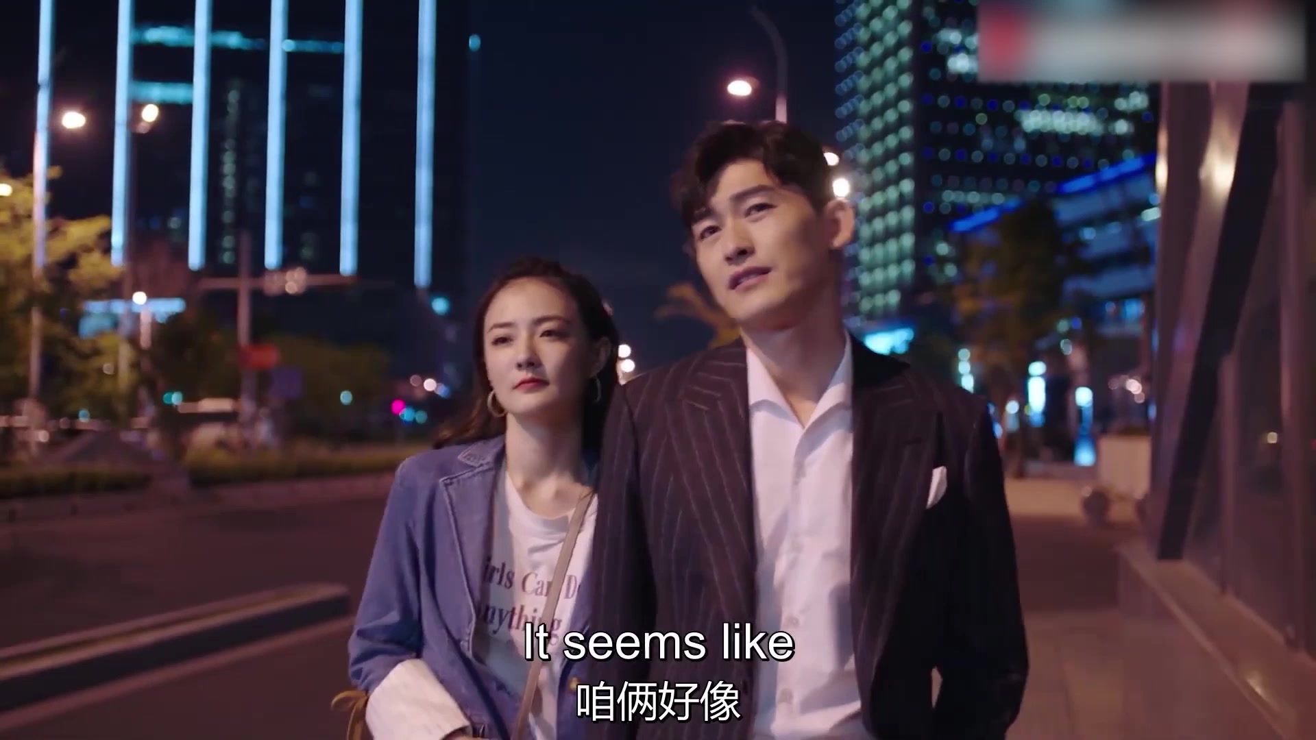 【sweet】girl And Boy Date Ride Boy Sweetly Touches Girls Head 6701