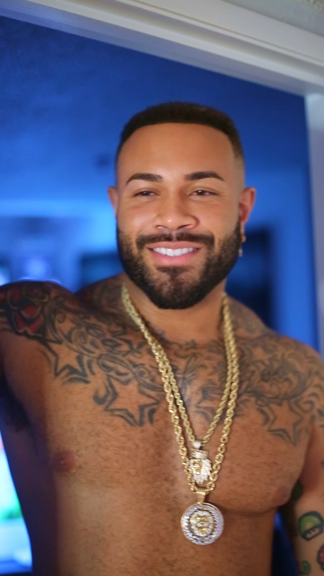 When Your Friend Has A Sexy Cousin When Your Friend Has A Sexy