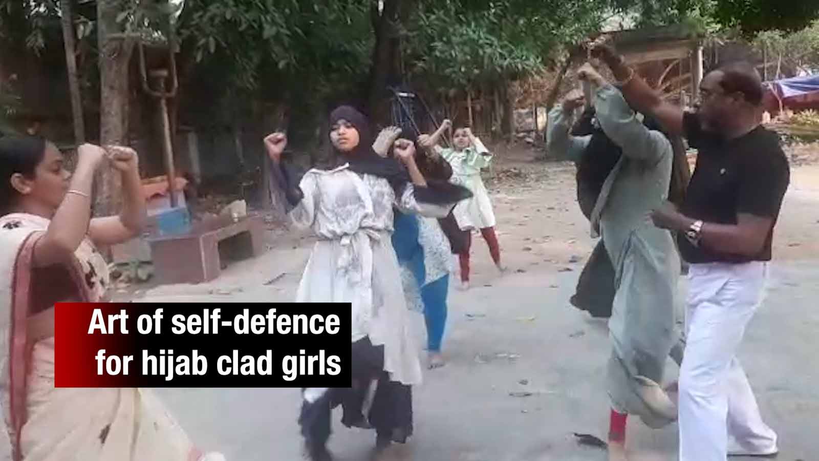 When A Hindu Girl Trains Hijab Clad Muslim Girls The Art Of Self 9800