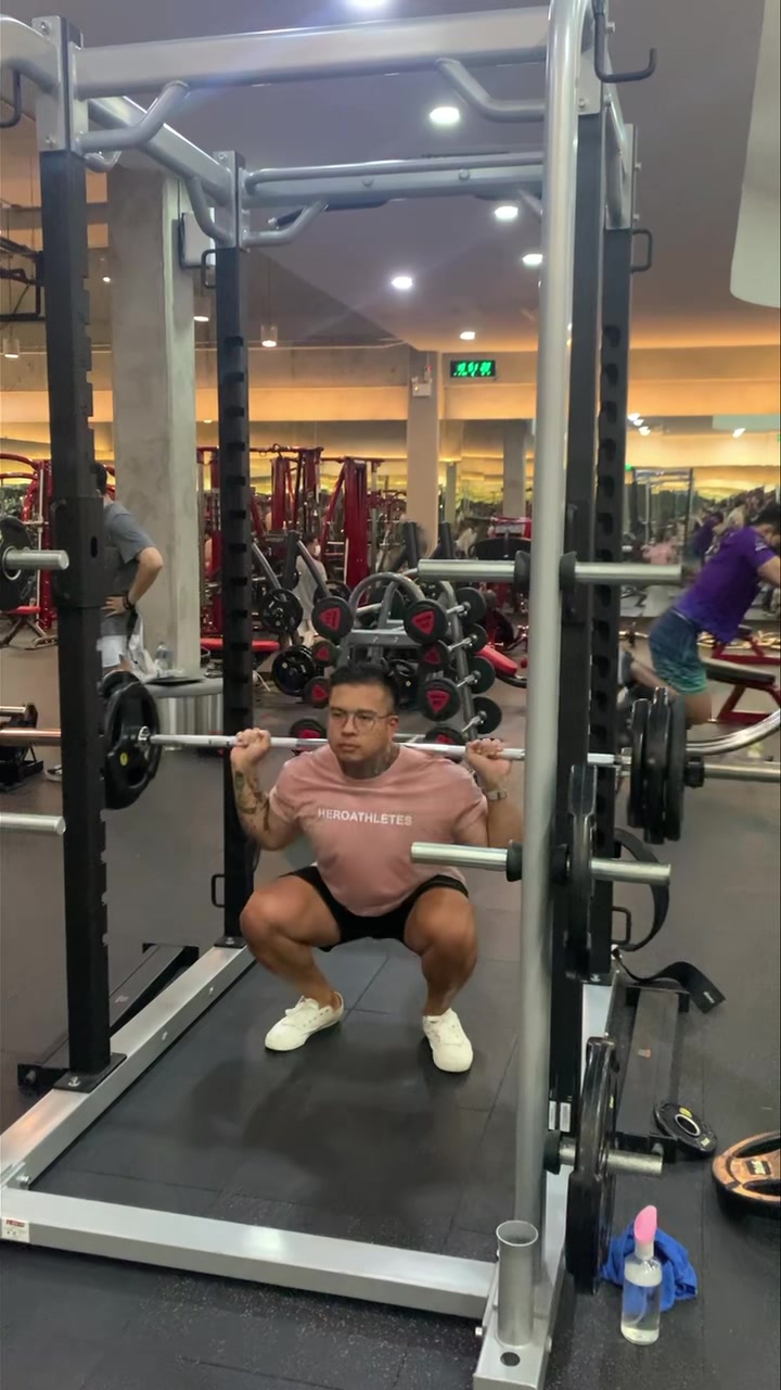 Squat Is Like Sex The Deeper The Better 😂 Squat สวยเสื้อก็สวย