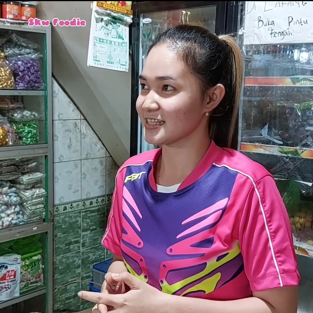 Beli Hampers Sama Amoi Cantik Pemangkat Jalan2 Ke Cu Pasak Pasar