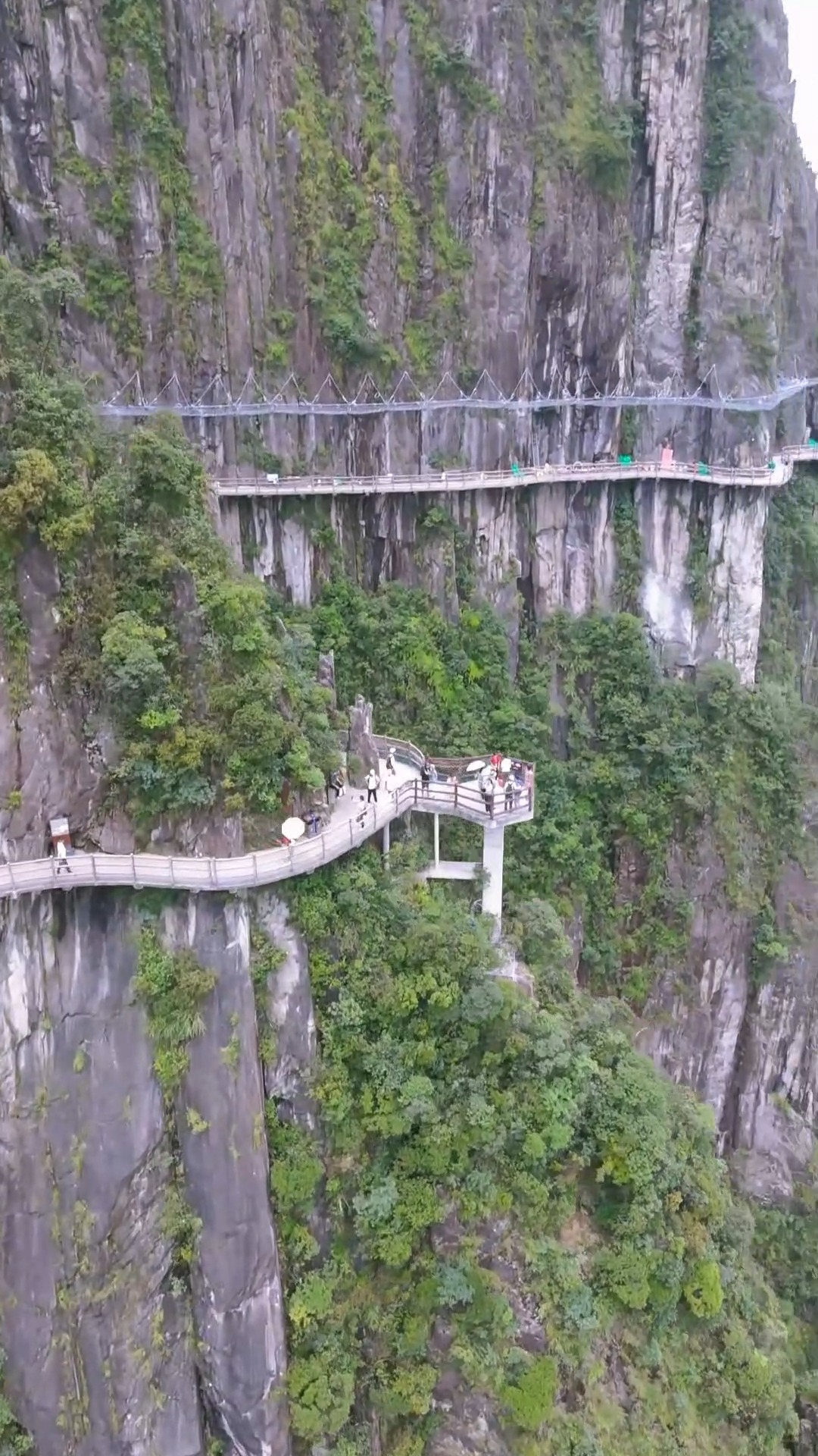 Anyone Else Getting Weak In The Knees Just Watching This The Cliffside