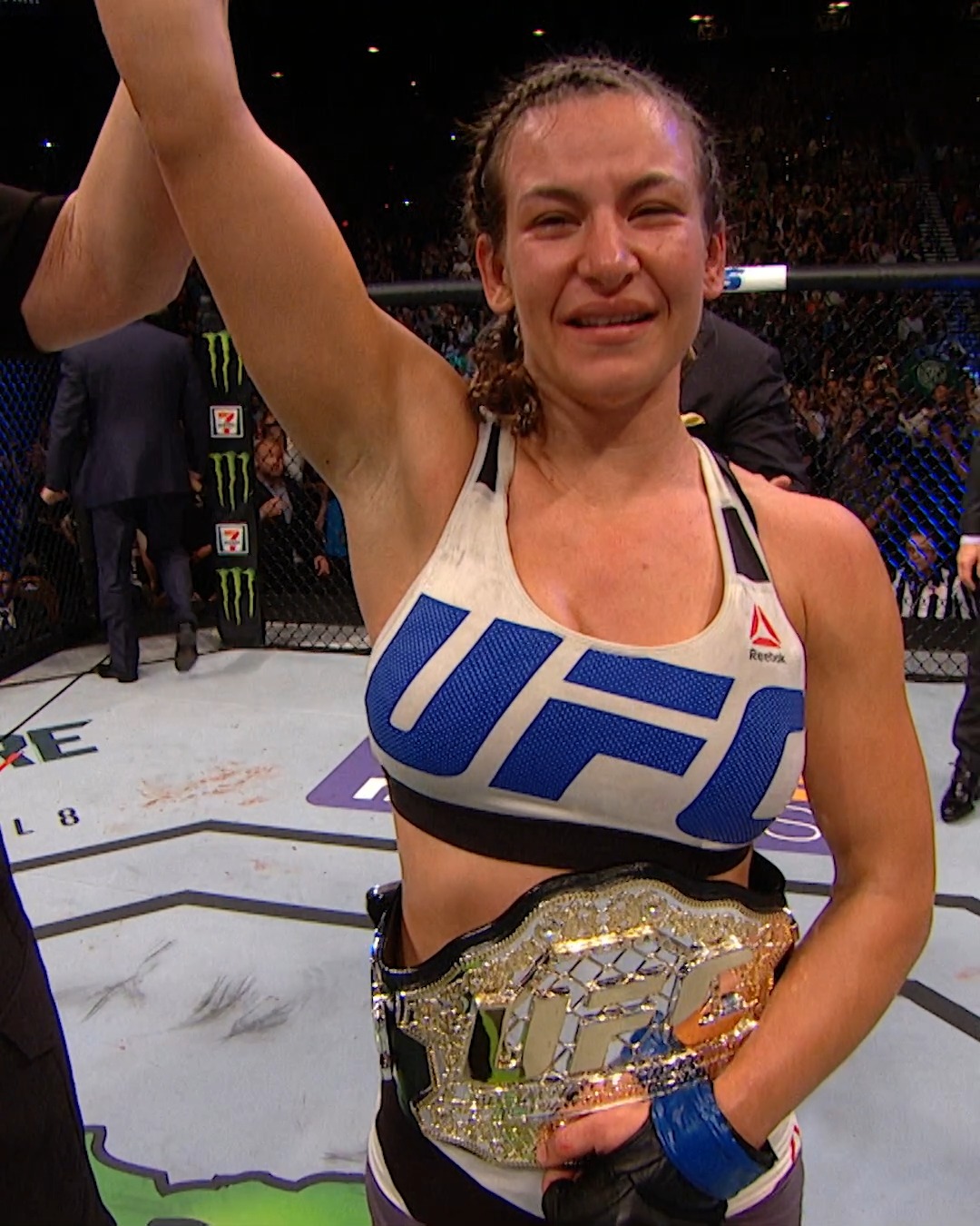 Fight Flashback When Miesha Tate Became The Ufc Bantamweight Champion