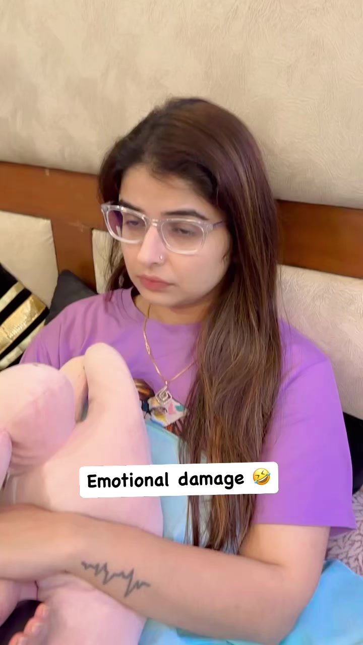 Why Do Girls Rub Their Eyes Sajid Shahid Sajid Shahid · Original Audio