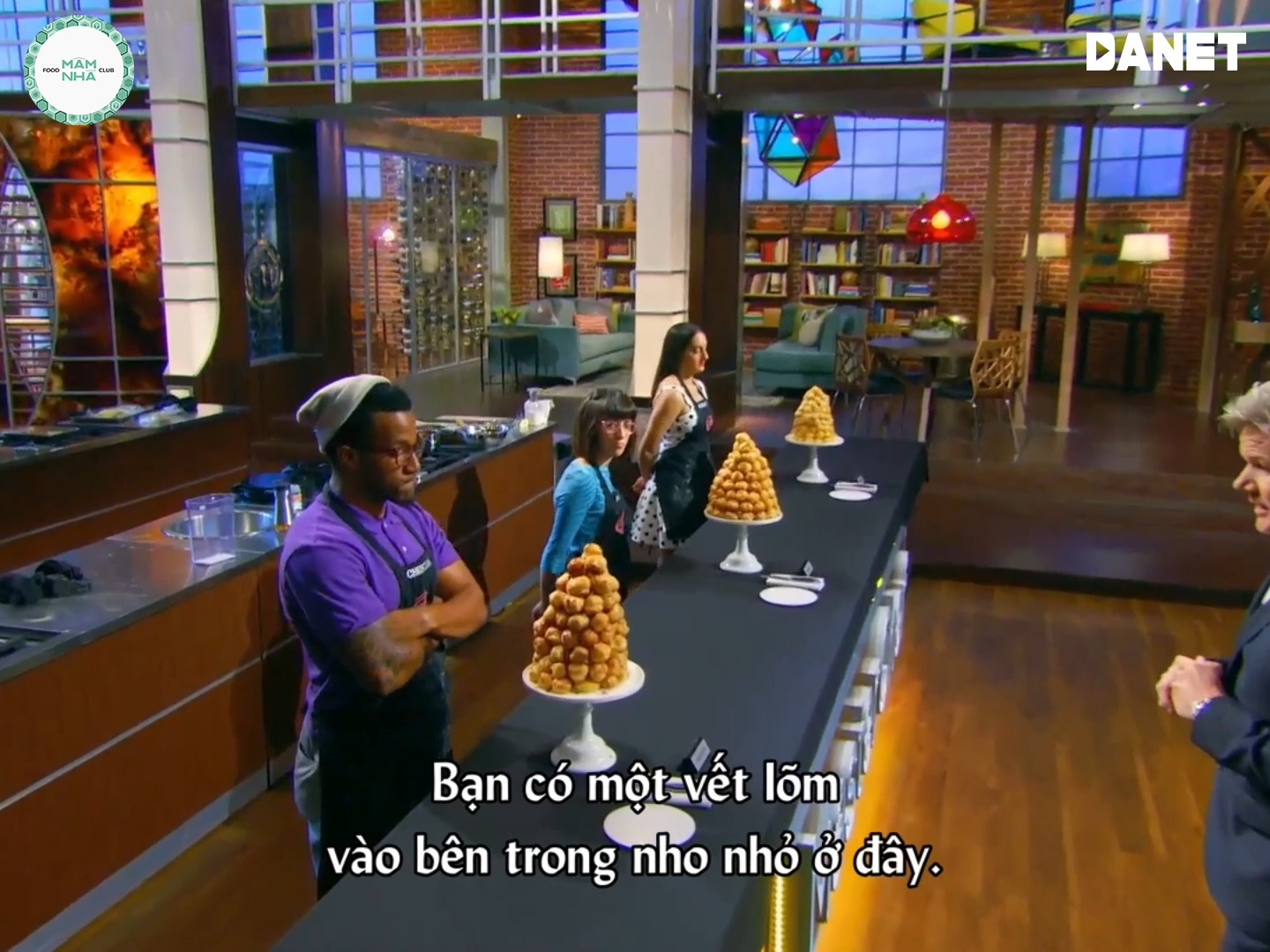 Courtney out trình trong bài thi áp lực khiến tất cả thí sinh phải dè ...