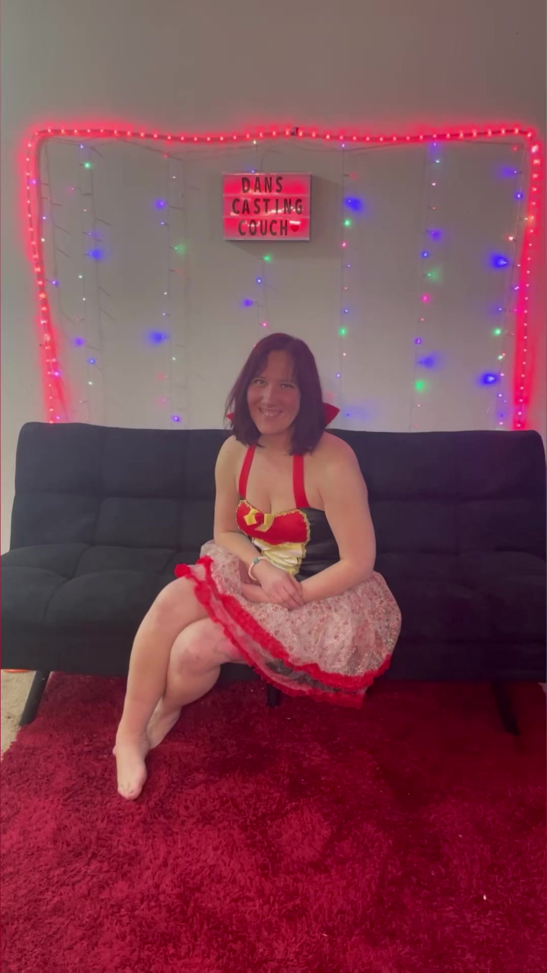 Milf Gets Banged After Interview 😎 Sexy Milfs Cosplay Dans Couch