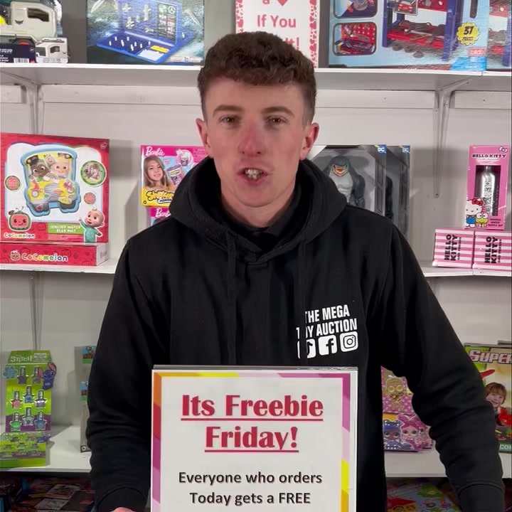🔥We are LIVE TODAY AT 1PM - Loads of new stock PLUS it’s FREEBIE FRIDAY ...