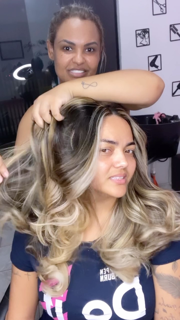 Temos Mais Uma Loira No Pedaço E Que Loira E Que Loirooooo 🦋 Para