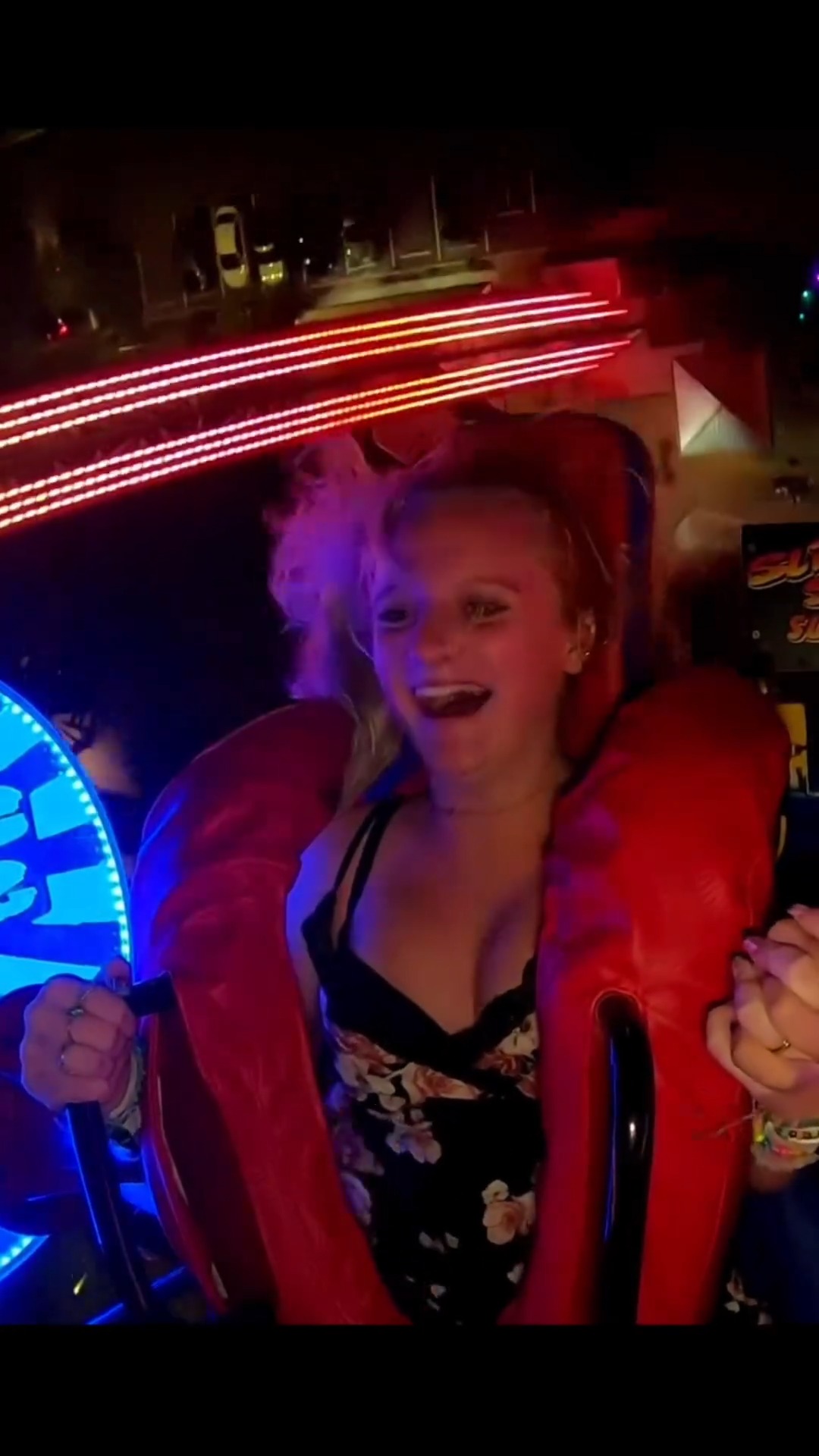 Wow Amazing Slingshort Ride 😱😱😱 Dont Miss End Slingshot