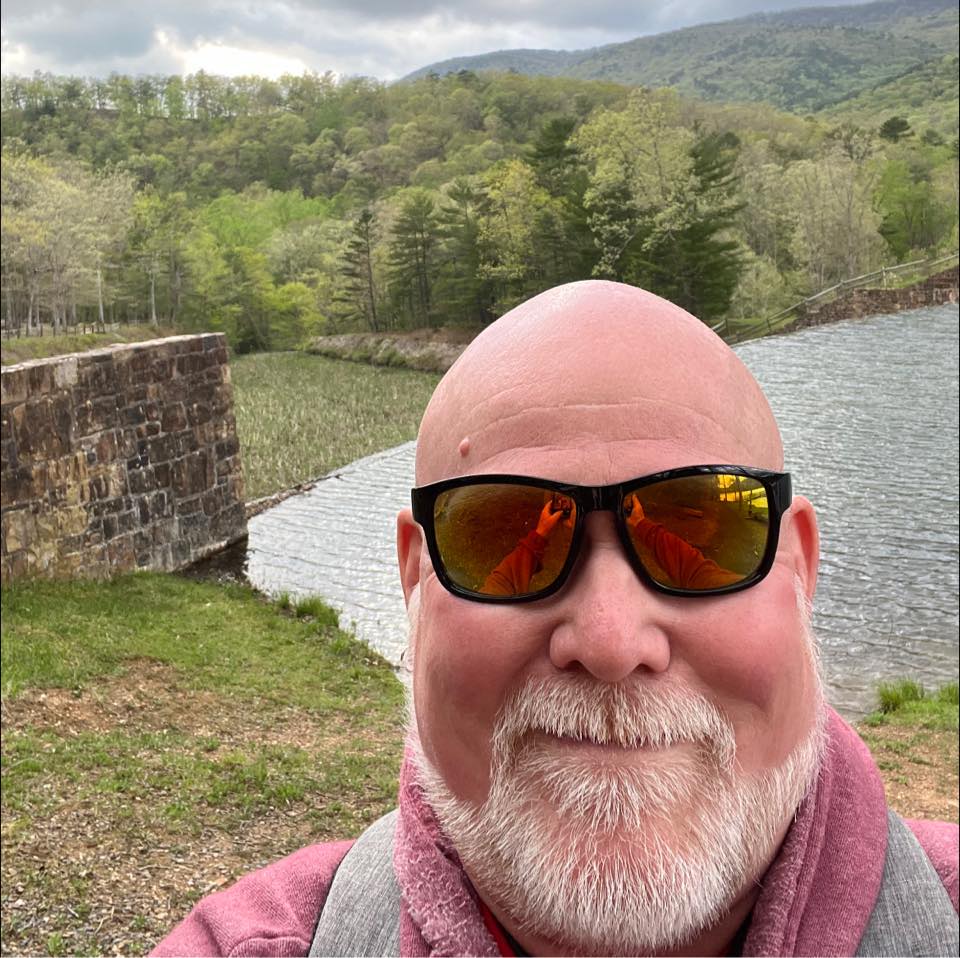 Red’s Friday night check in!!!! Beautiful outside, get out and do ...