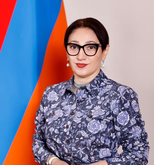 Lilit Galstian Այսօր Տ․ Շևչենկոյի անվ․ թիվ 42 դպրոցում Facebook