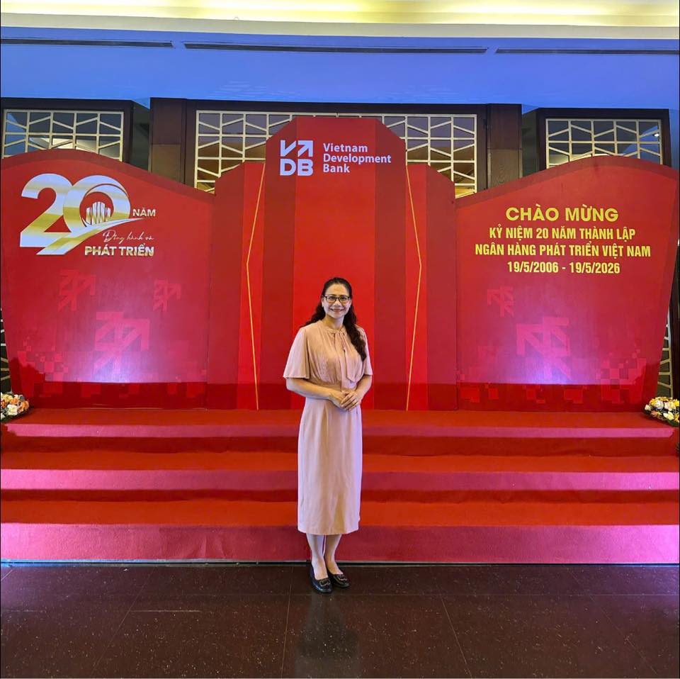 Thoa Nguyen Kim 8852