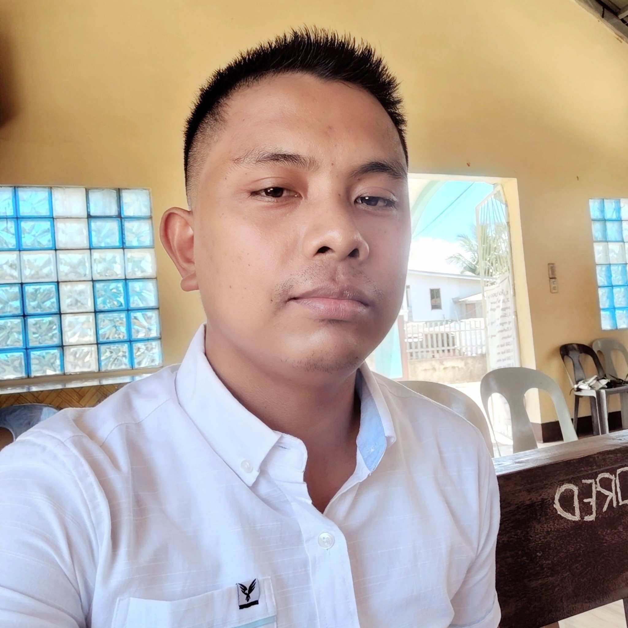 Grabi gyud ug influence ning mga vlogger nga iyang makita sa Facebook ...