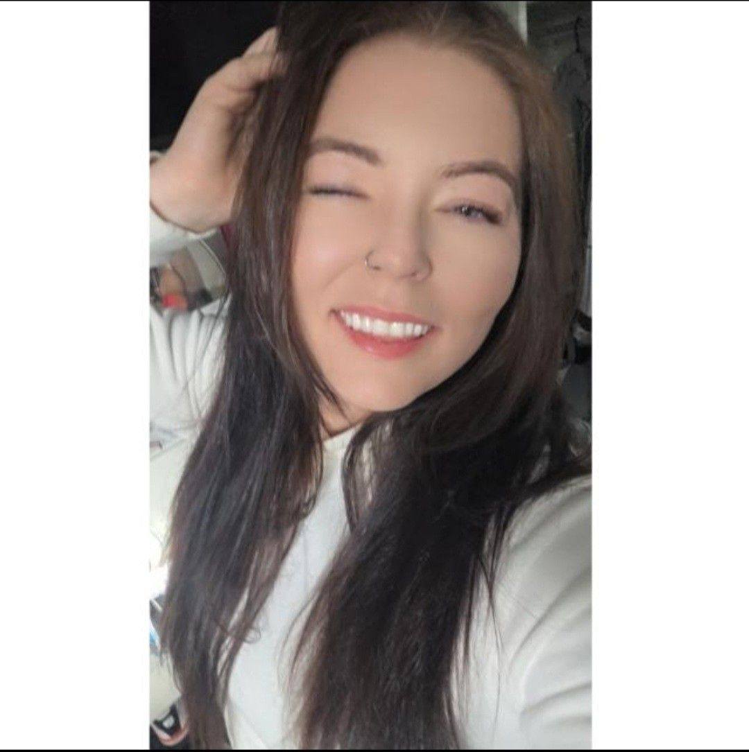 Tia Roberts 9746