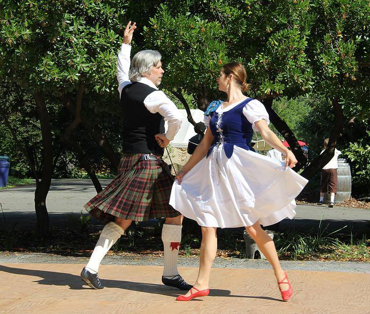 Red Thistle Dancers Scottish Dancing And Music Its Throwback