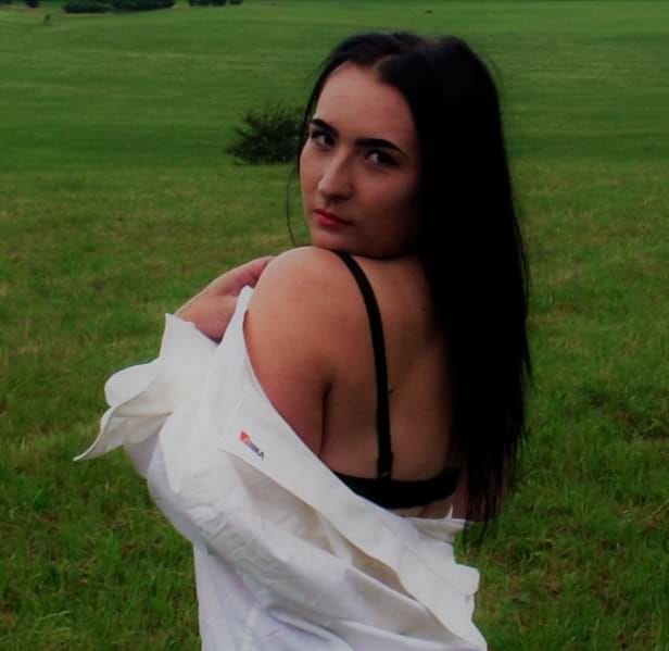 Lenka Photo Model