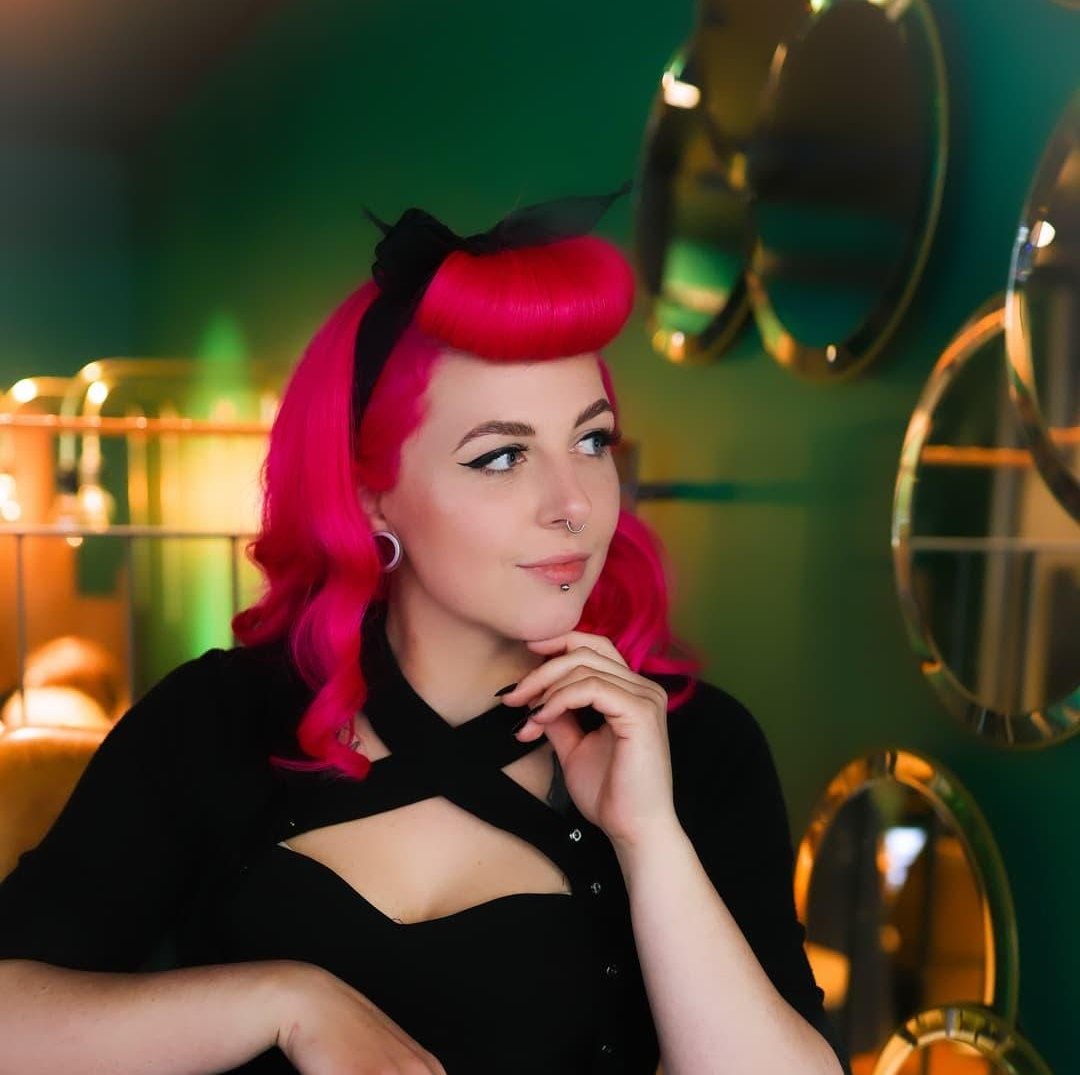Miss Ruby Redhead 4950