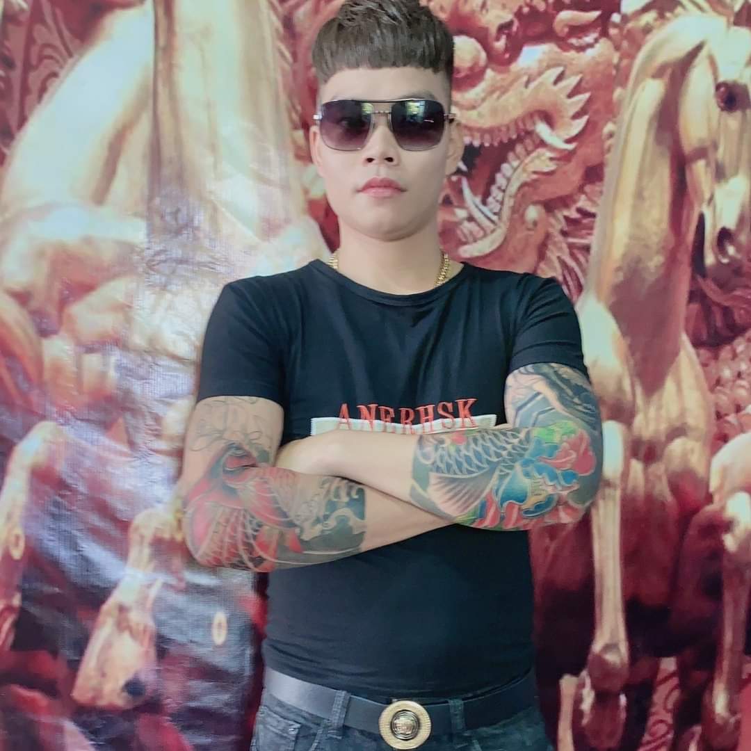 Hiếu Đầu Moi