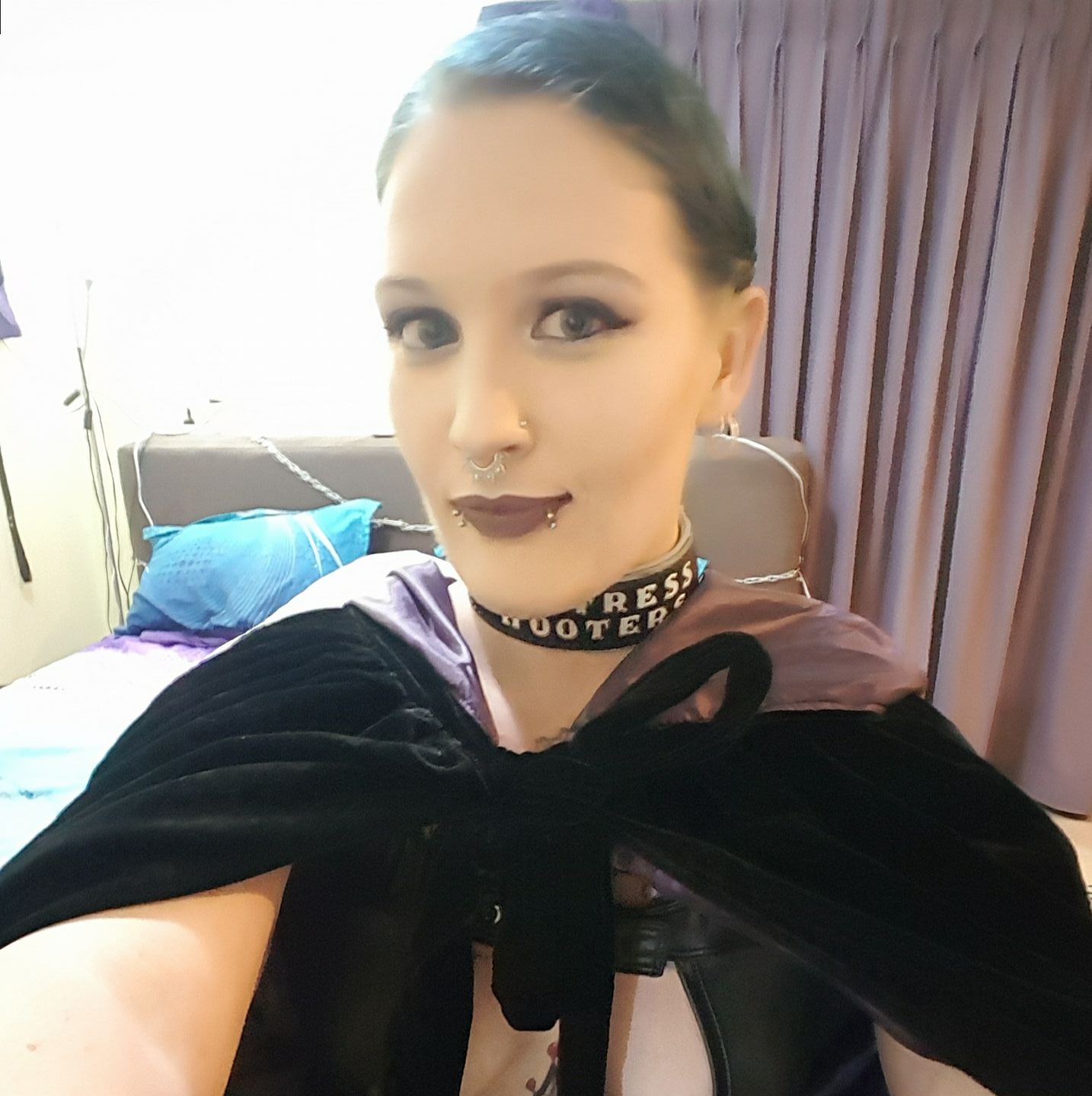 Mistress Hooters