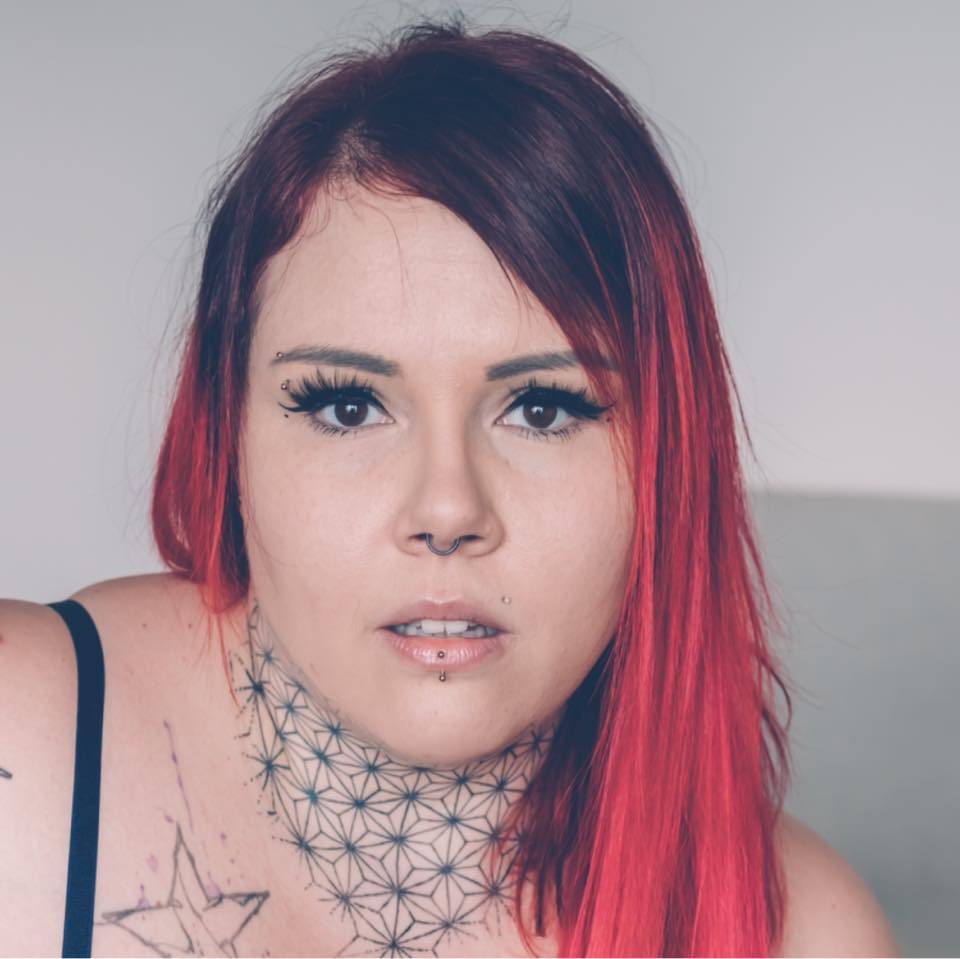 Nymphéa Suicide Girl