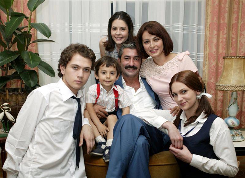 مسلسل على مر الزمن