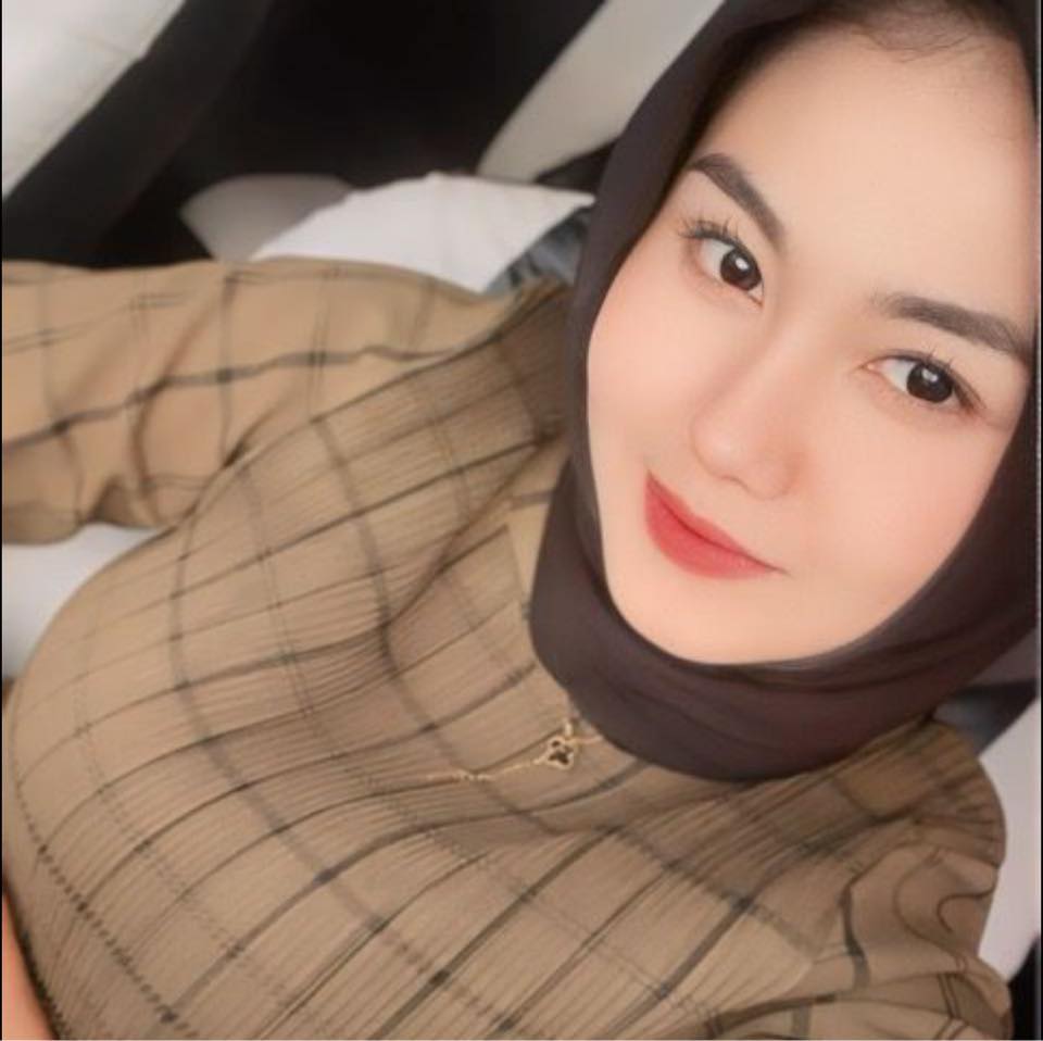 Makan Syg Makan 🤭😅… Sinta Moms Carbil