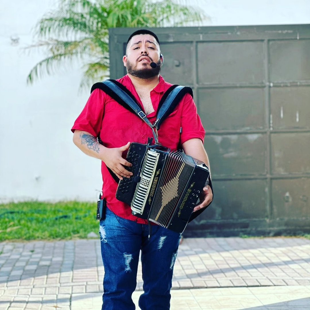 Omar Flores