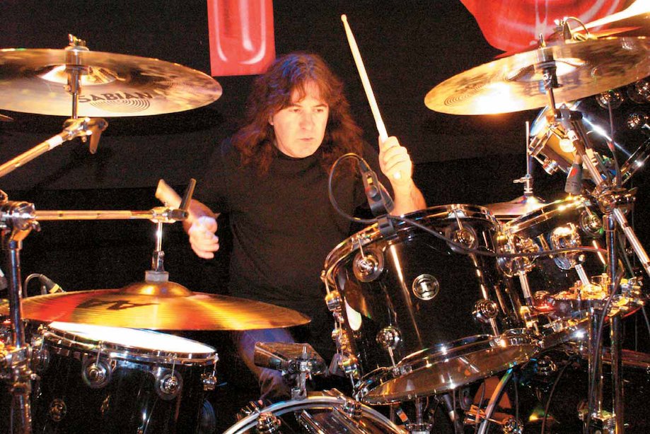 Heavypédia O Baterista Simon Wright Ac Dc Dio