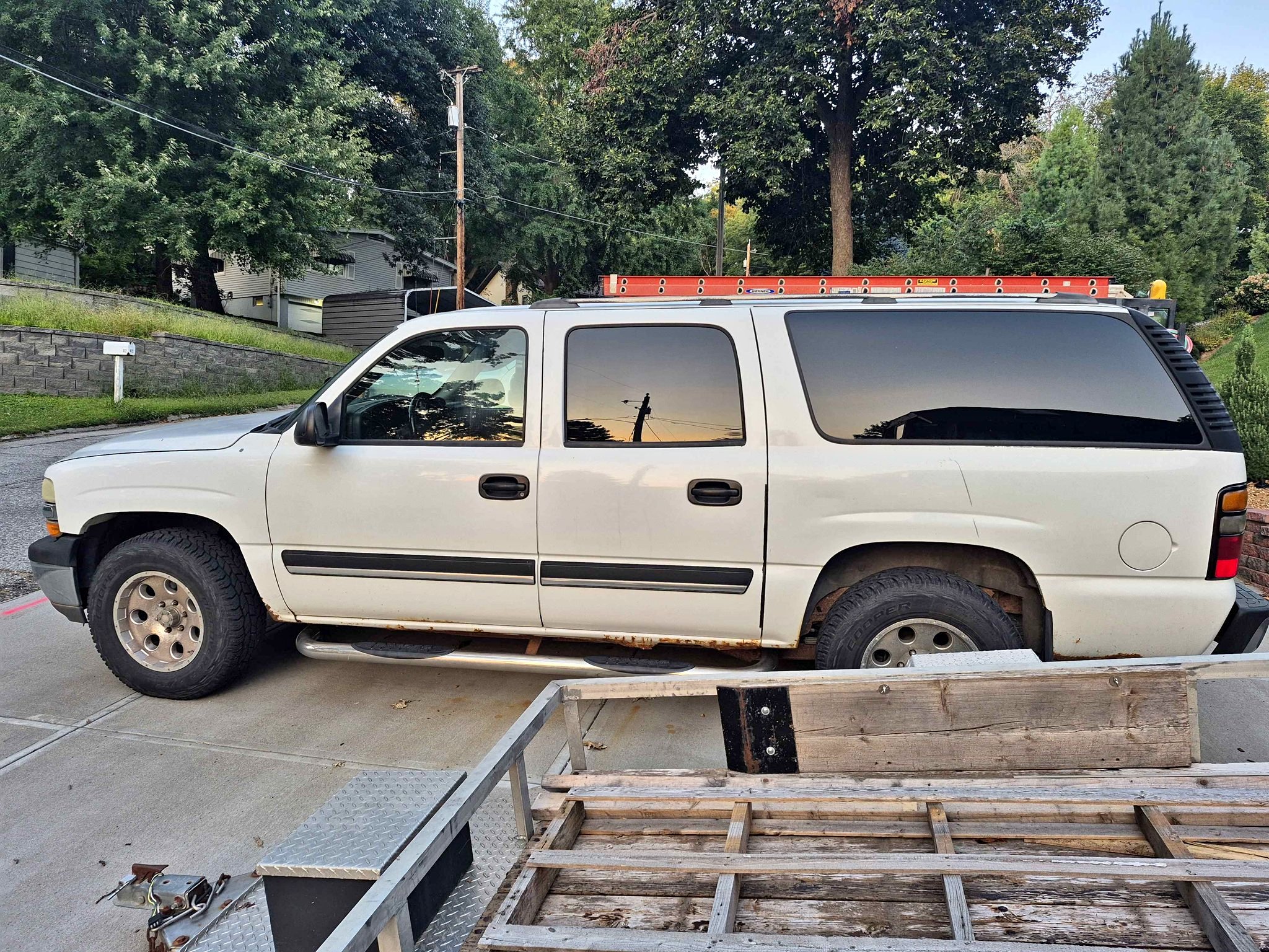 2005 Chevrolet Suburban 1500 · Ls Sport Utility 4d