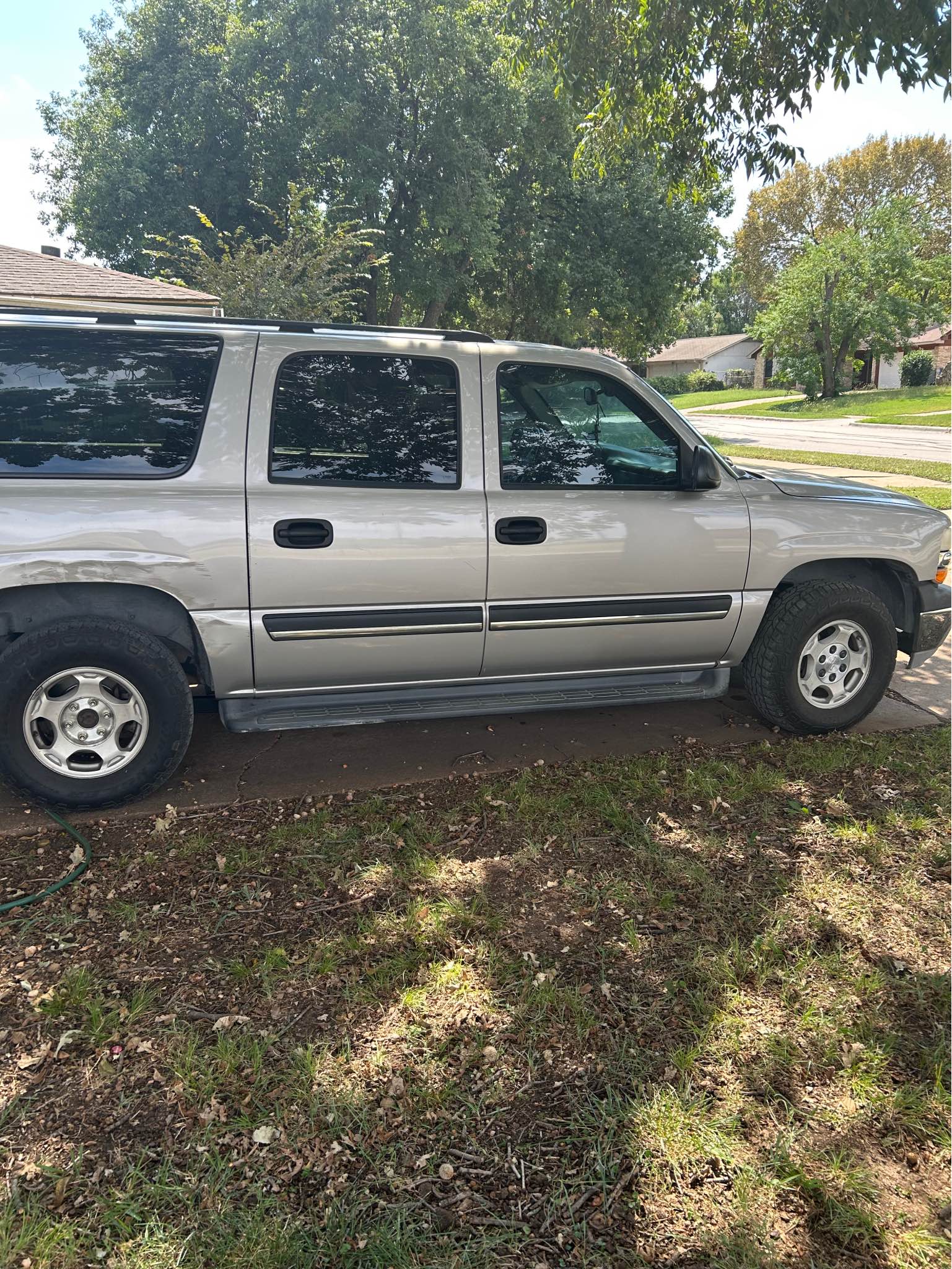 2005 Chevrolet Suburban 1500 · Ls Sport Utility 4d Cars And Trucks