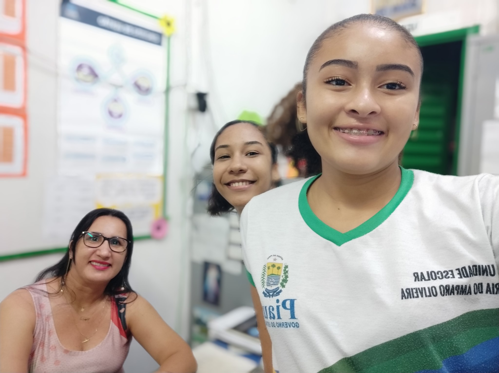 Unidade Escolar Unidade Escolar Maria Do Amparo Oliveira 9027