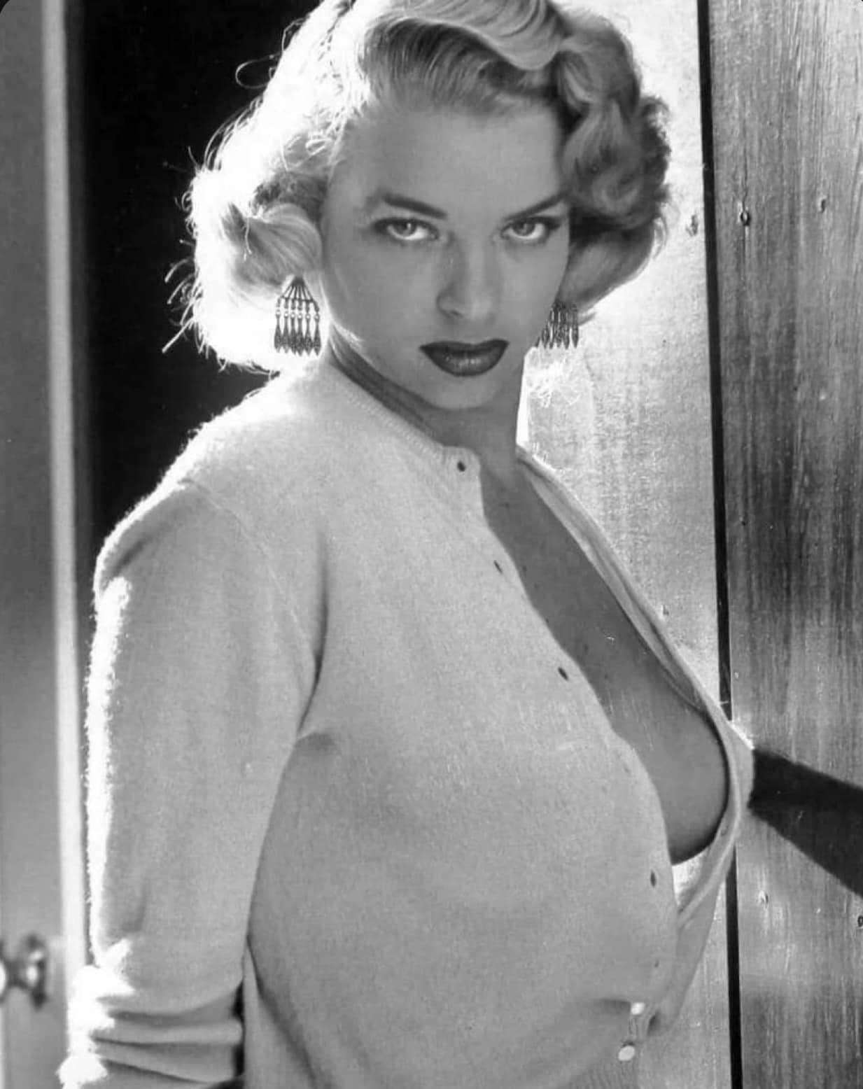 Pin 1950s Siren Eve Meyer Casting A Sizzling Look Facebook
