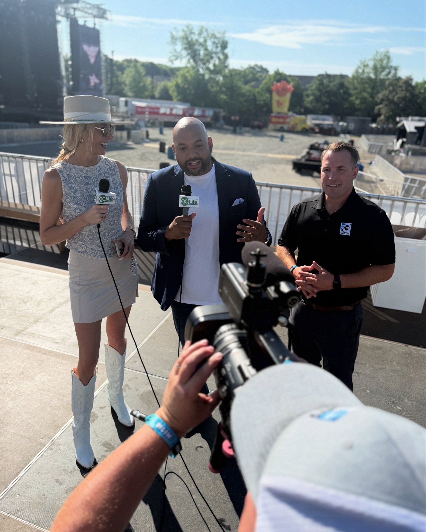 Wbtv 📸 Were Live At The Lovin Life Music Fest Wbtv And Qc Life Are Your All Access Pass To