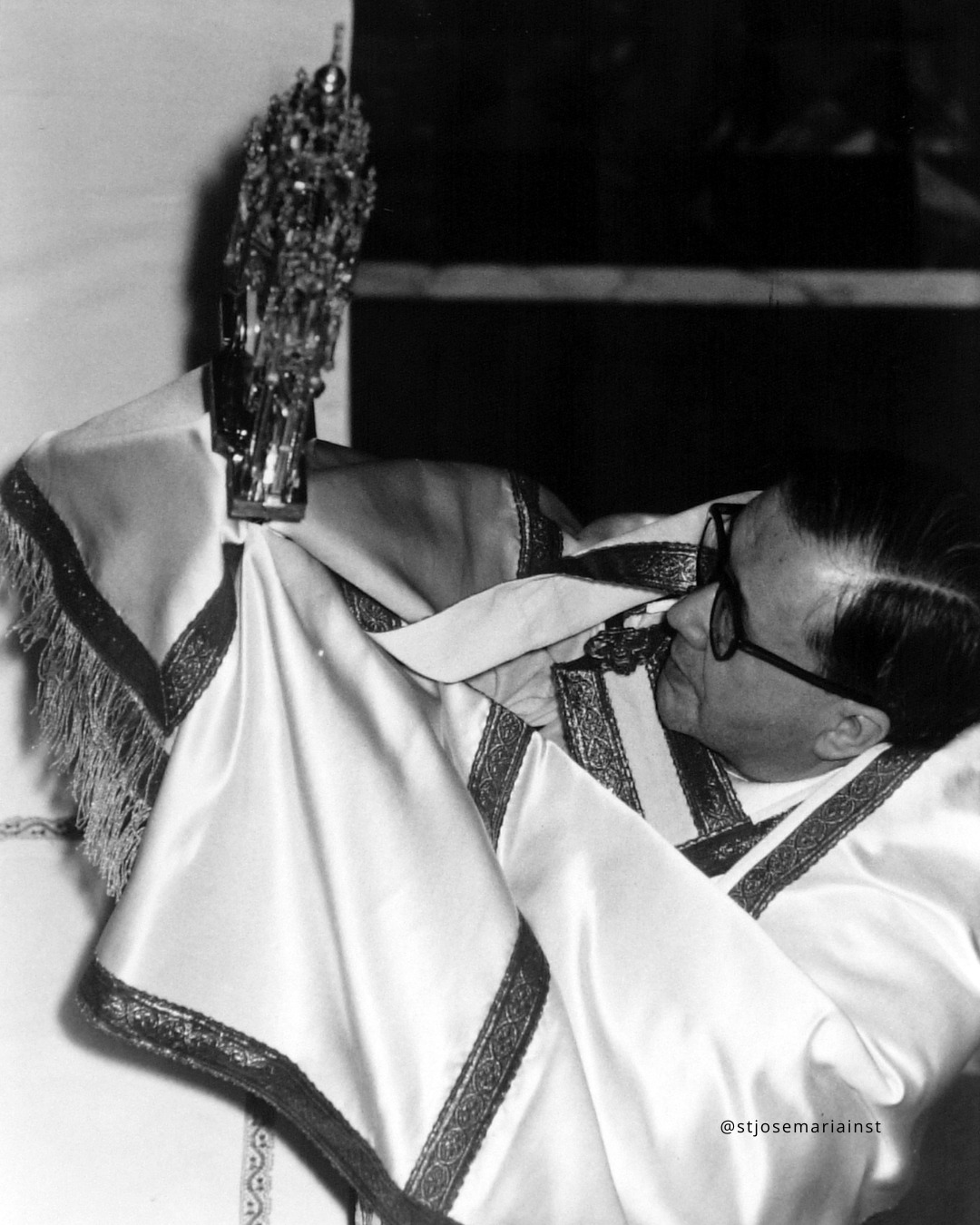 St. - 📖 Article | “Between Friends: The Feast of St. Teresa of Avila ...