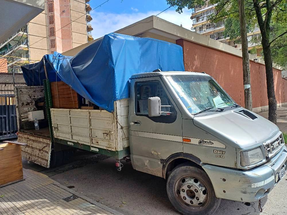 F L E T E S Y M U D A N Z A S Commercial Vehicles San Miguel De