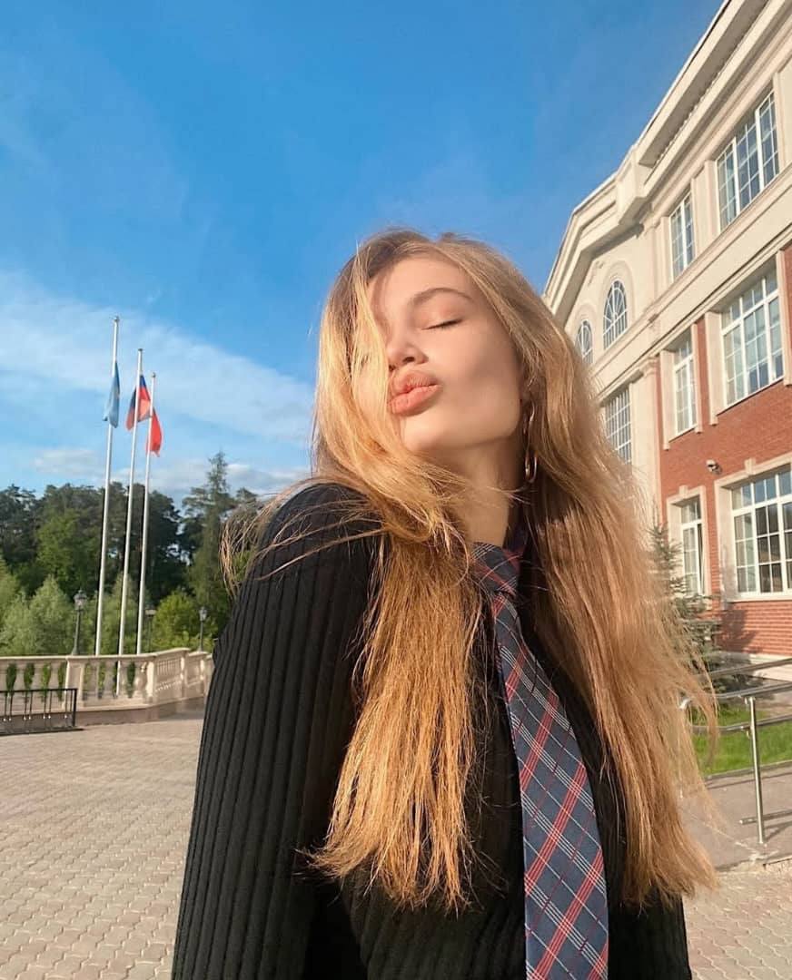 Zhenya Kotova Official