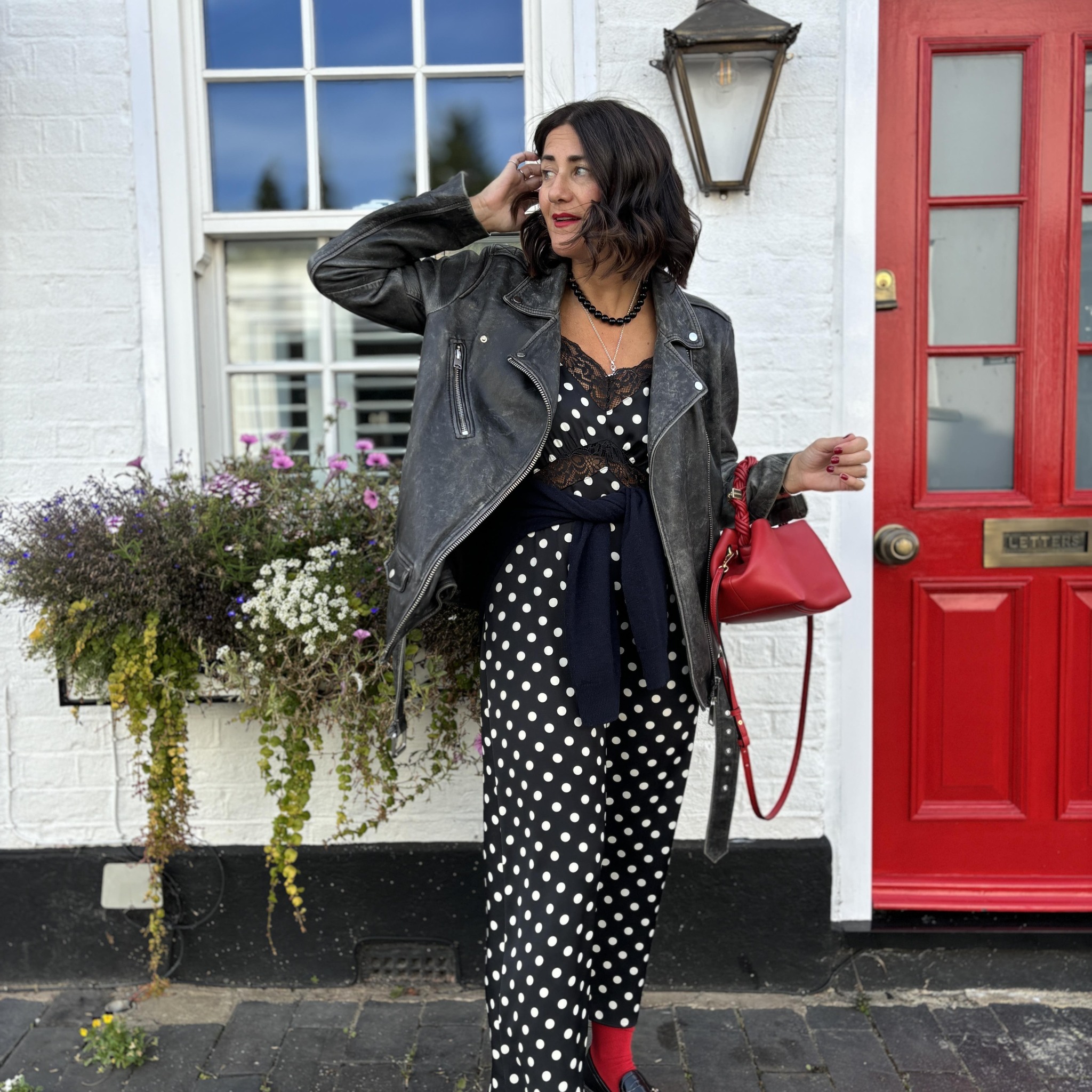 Concerts can be tricky to dress for. Comfort, layers, fun; all words I ...