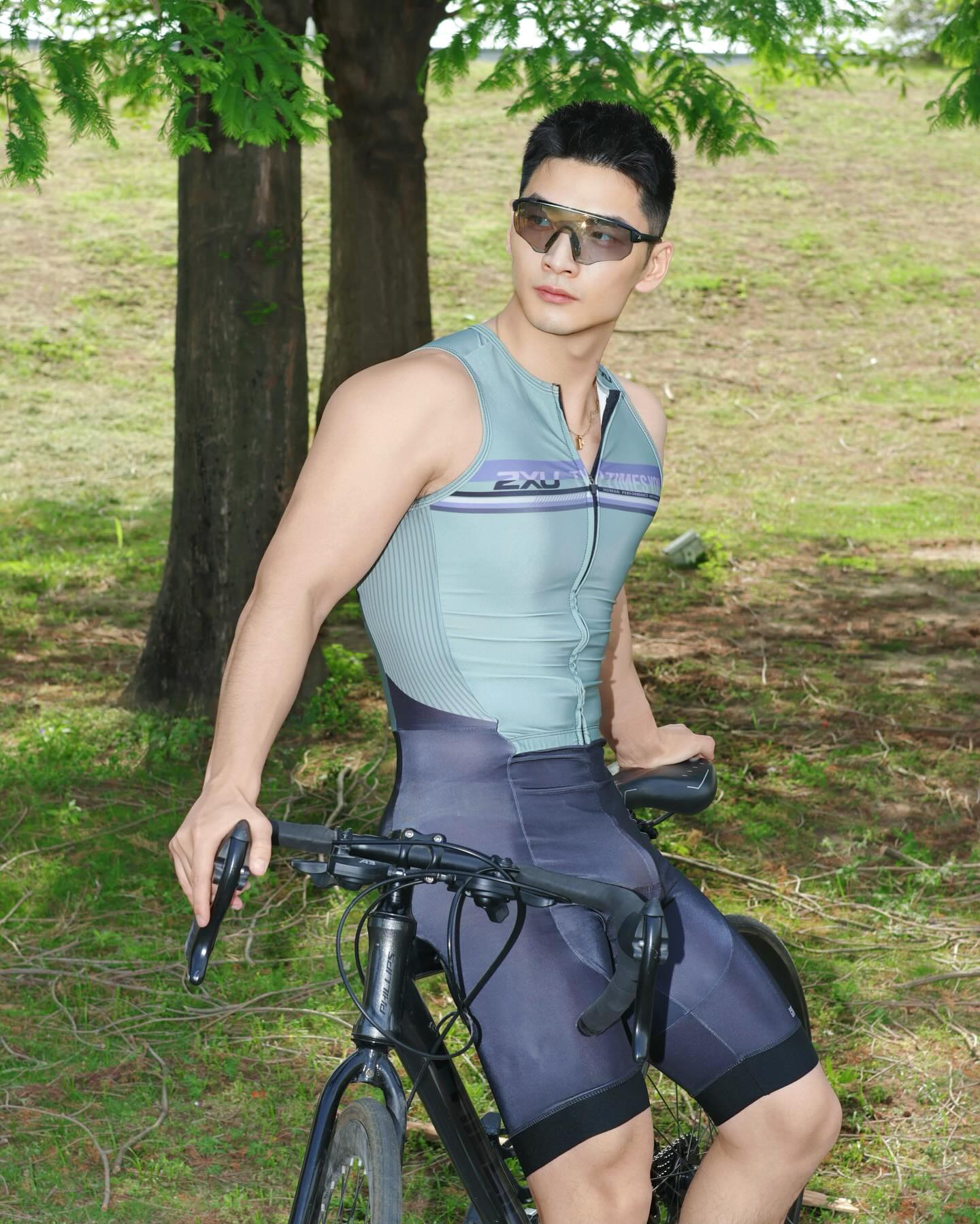 Cute Asian Guy Cute Asian Guy Added A New Photo